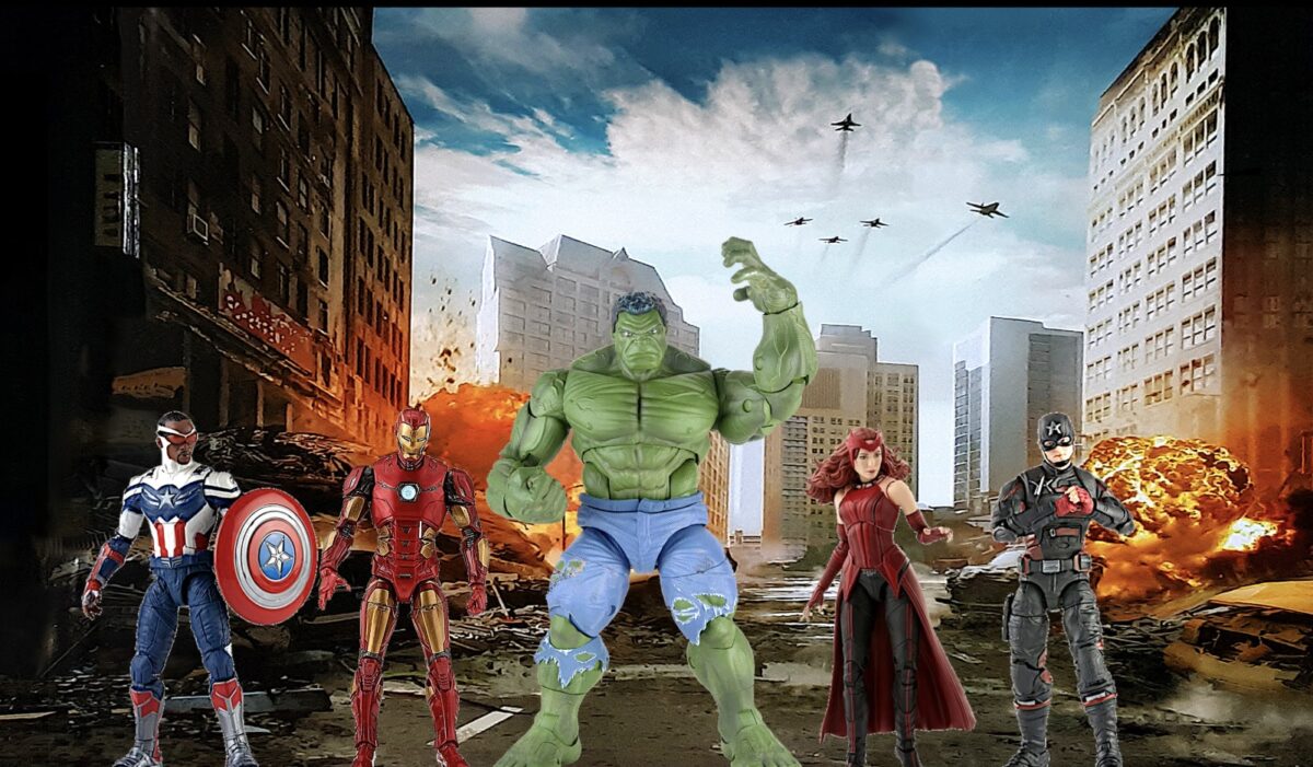 Hasbro Reveals Exclusive Marvel Legends Figures and Roleplay Set in ...
